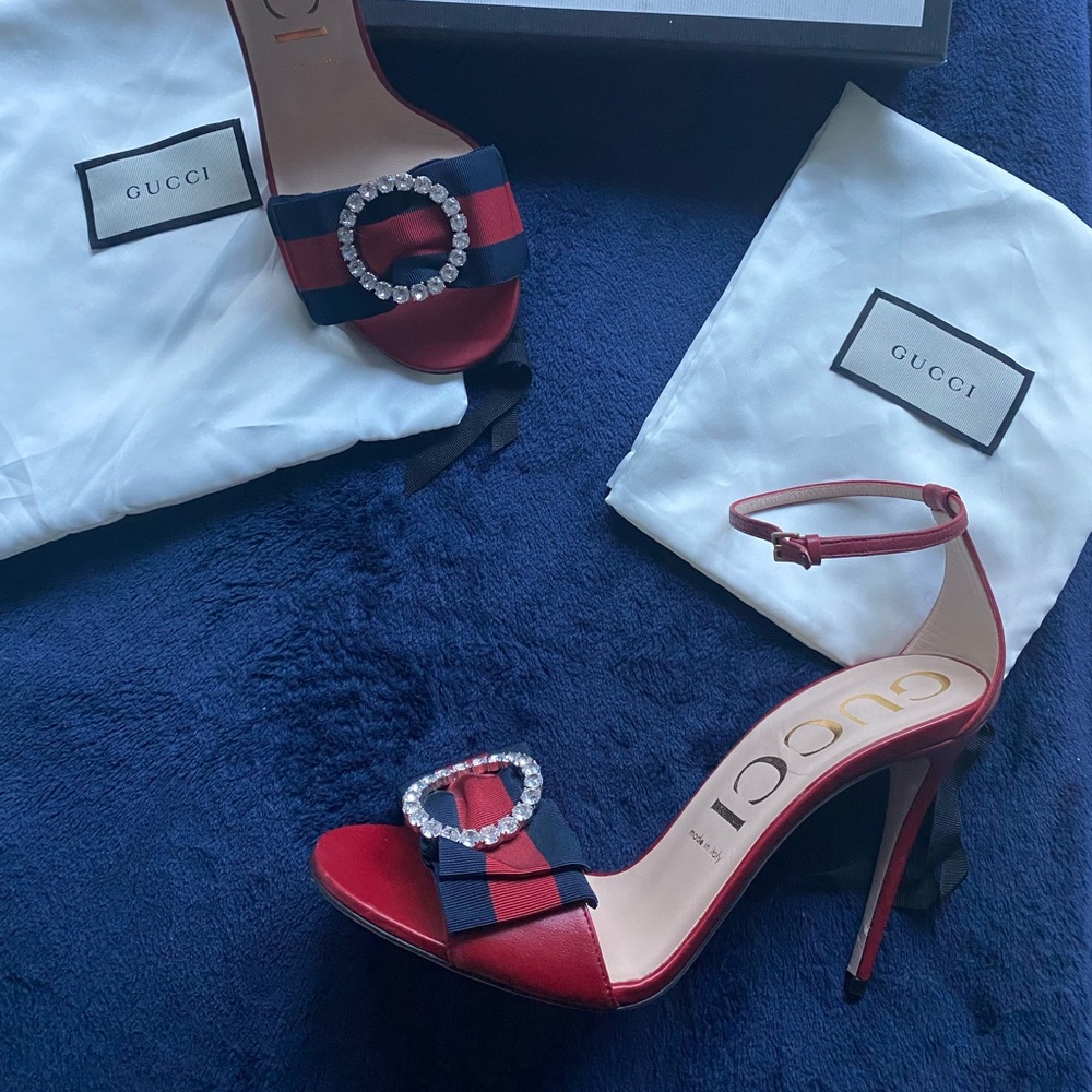 Gucci Stiletto Heels With Embellishment Gem